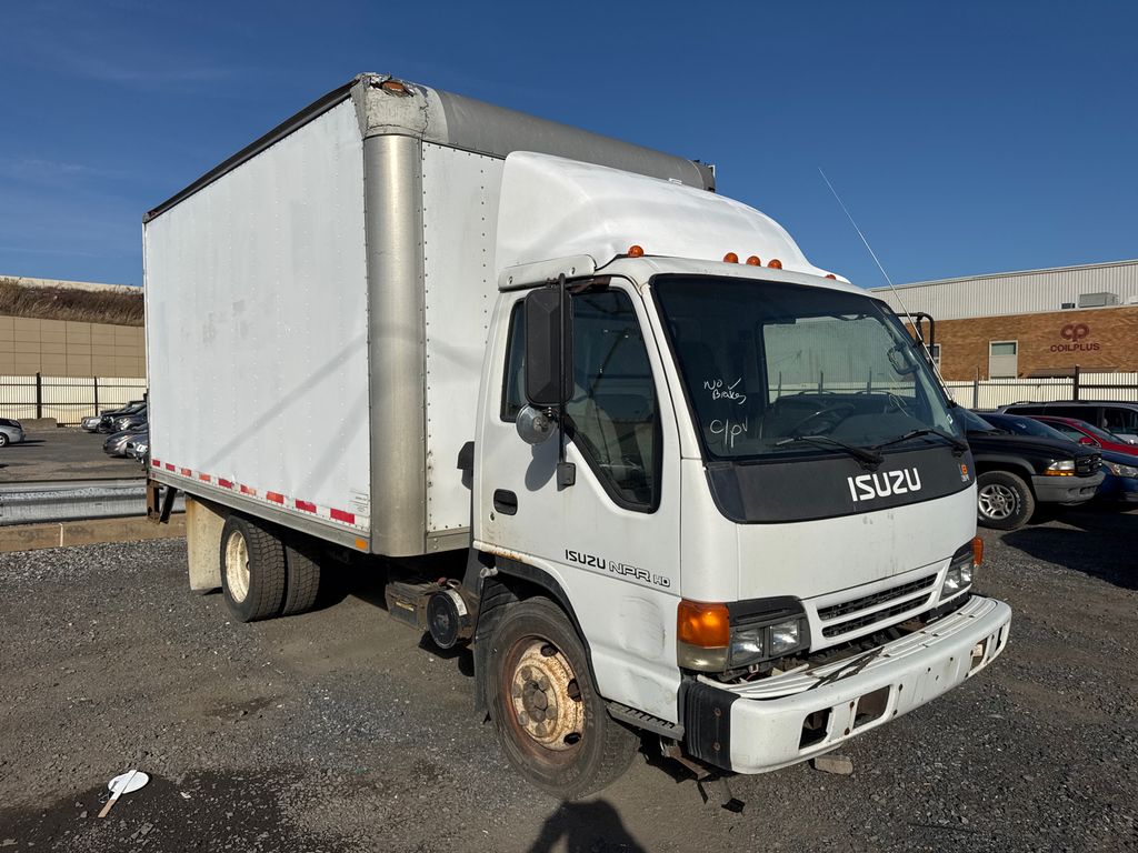 Internet Auction | PTV186083 2004 Isuzu NPR